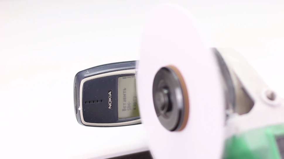 This Paper Blade is Powerful Enough to (Almost) Cut Through a Phone ...