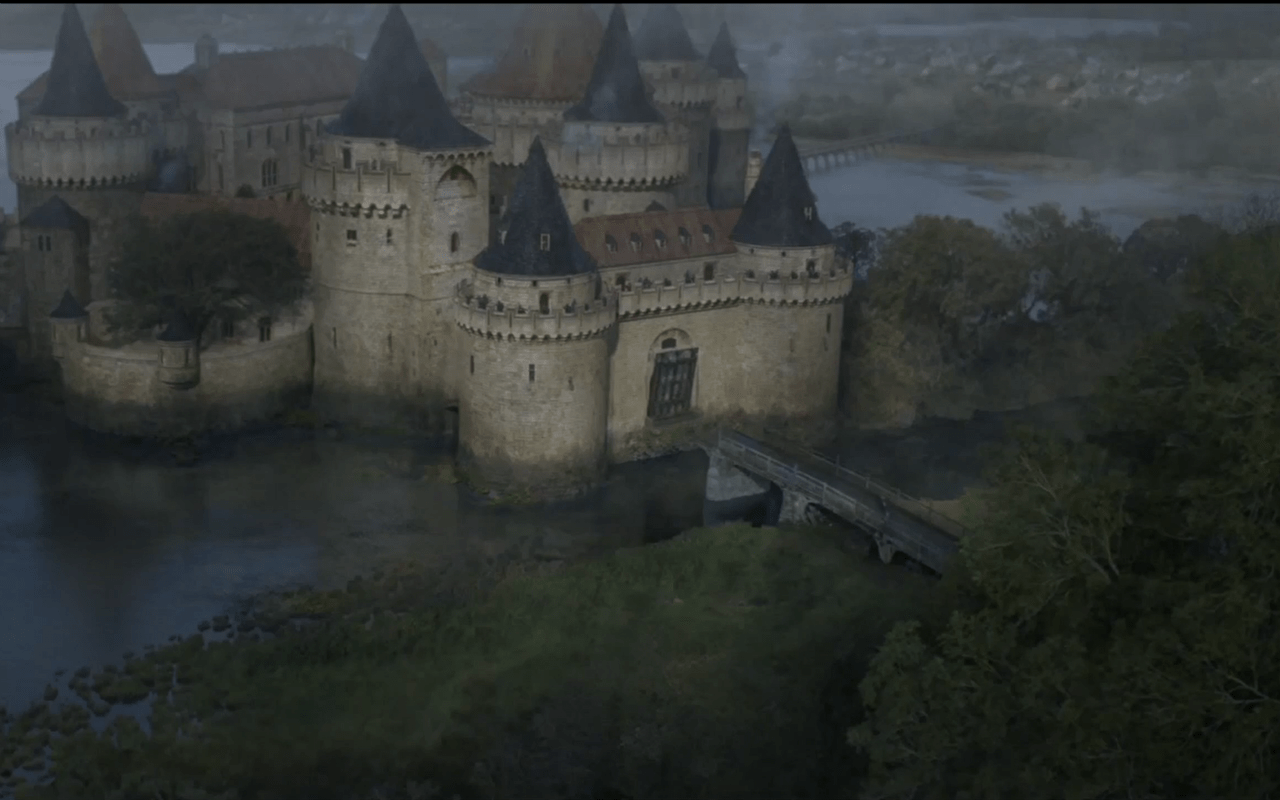 Want to Own a Real GAME OF THRONES Castle? - Nerdist