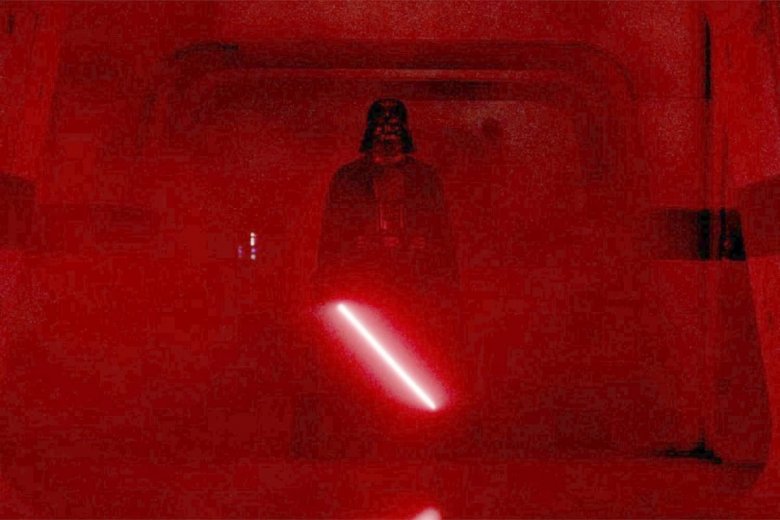 Everything We Know About Lightsabers in the STAR WARS Universe - Nerdist