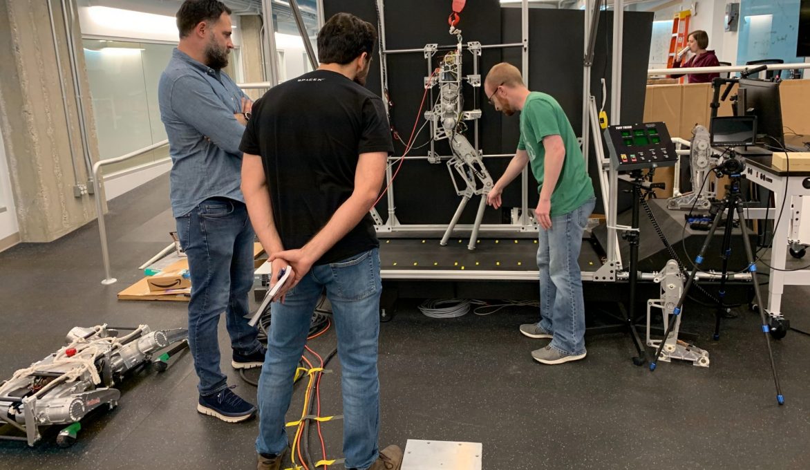 How to Build IRL TERMINATORS According to Expert Roboticist - Nerdist