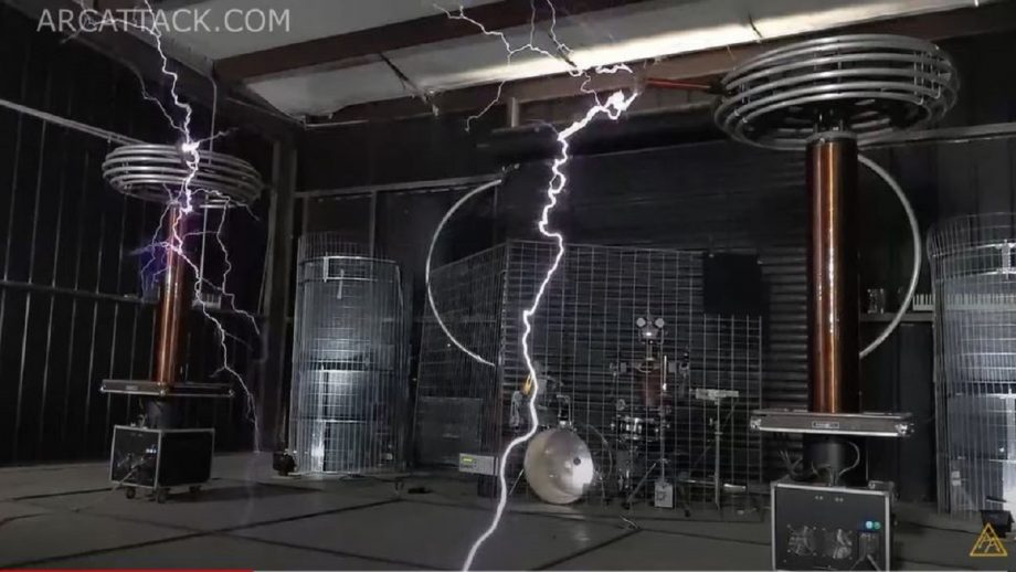 Tesla Coils Give ANIMAL CROSSING Music Electrifying Makeover - Nerdist