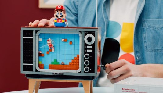 LEGO's New Original NES Set Comes With a Console and '80s TV - Nerdist