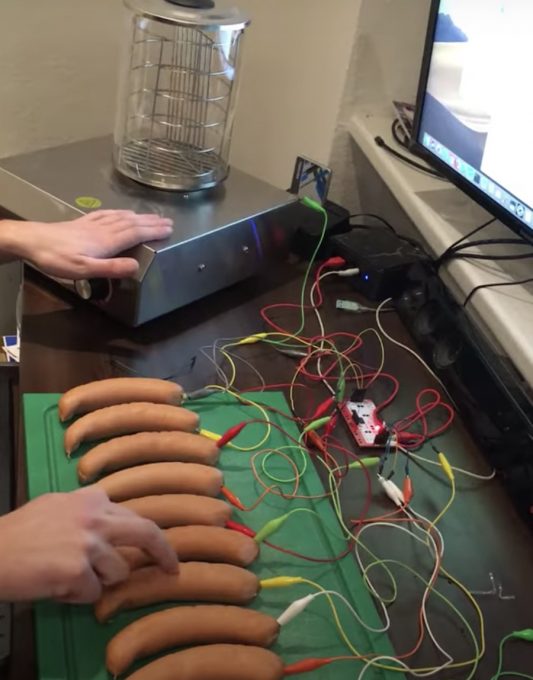 Piano Made With German Sausages Actually Works - Nerdist