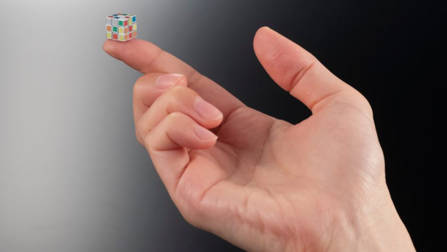 smallest ever Rubik's Cube Archives - Nerdist