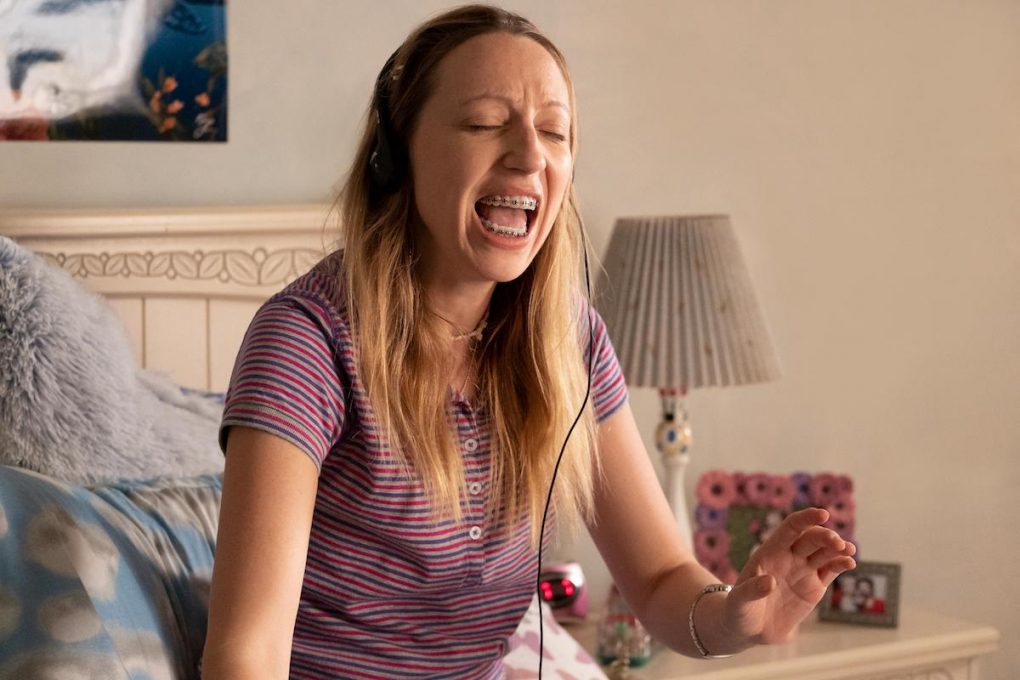 7 Reasons You Should Be Watching PEN15 - Nerdist