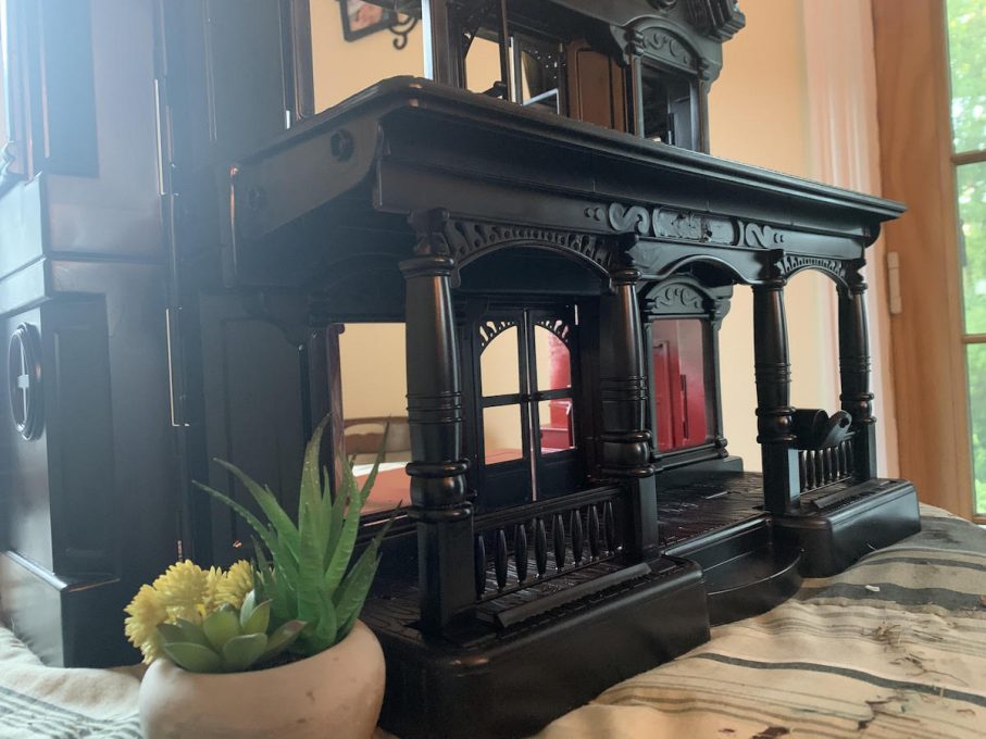 Artist Turns Old Plastic Dollhouses into Gothic Mansions - Nerdist