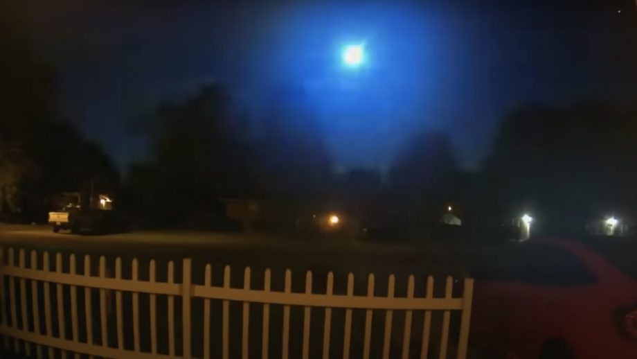 Fiery Blue Meteor Spotted from 15 Different States - Nerdist