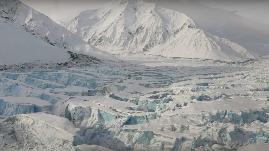 Glacier in Alaska Surging for the First Time in 64 years - Nerdist