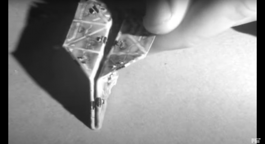 Shape-Shifting Origami Bot Can Fold Itself into Boat and Plane - Nerdist