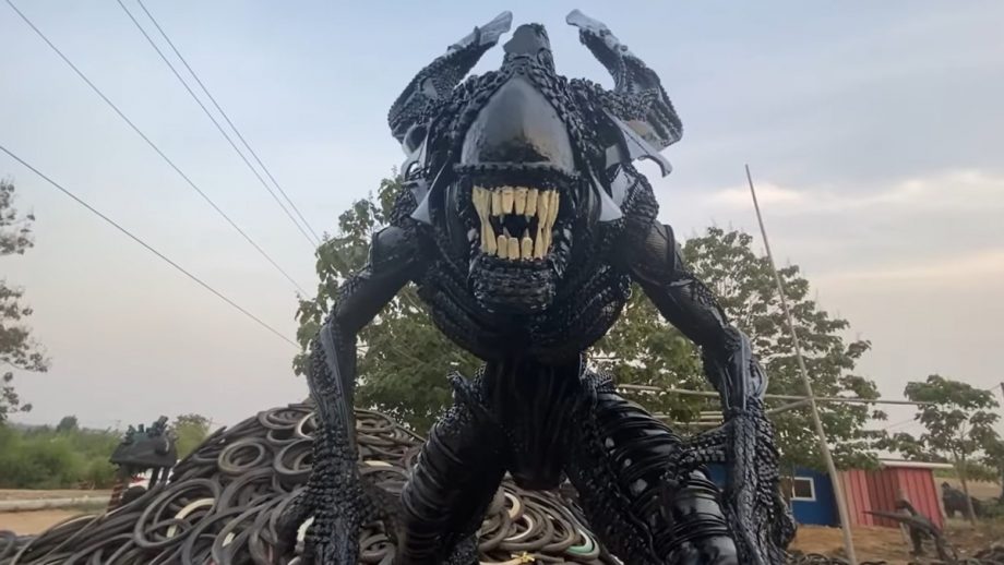 Behold, an 'Alien King' Sculpture Made From Recycled Tires - Nerdist