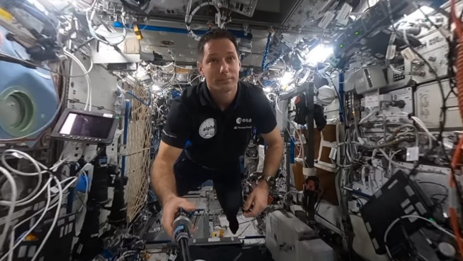 360-Degree Interactive Space Station Tour Lets You Float - Nerdist