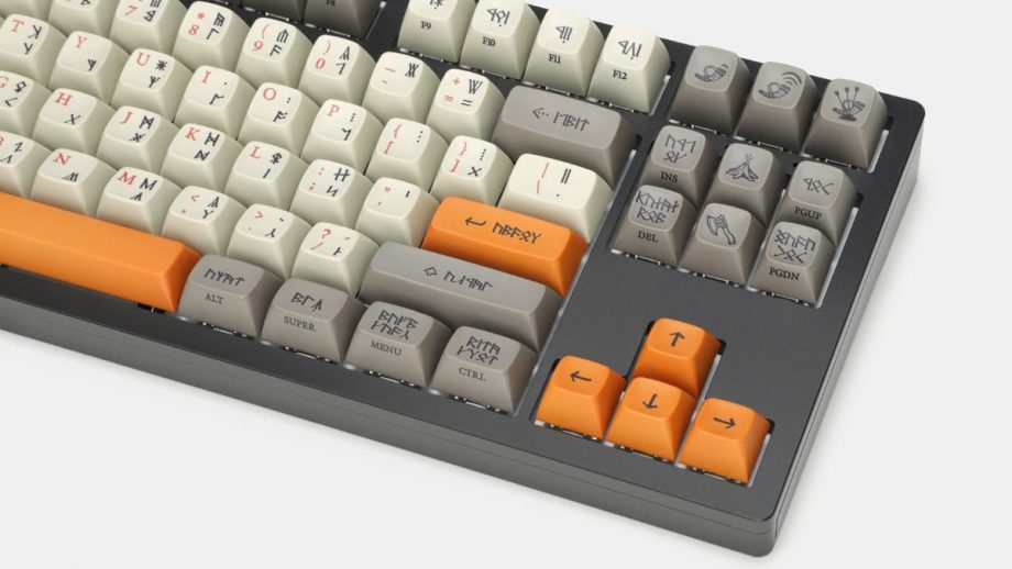 Type in Elvish and Dwarvish With These LOTR Keyboard Keycaps - Nerdist