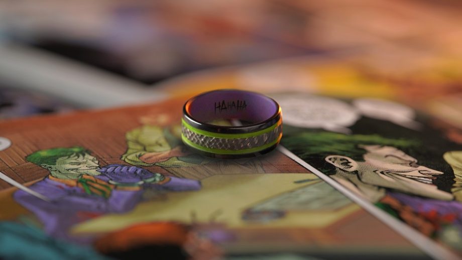 DC Comics Themed Wedding Bands Let You Pledge Your Love in Nerdy Style ...