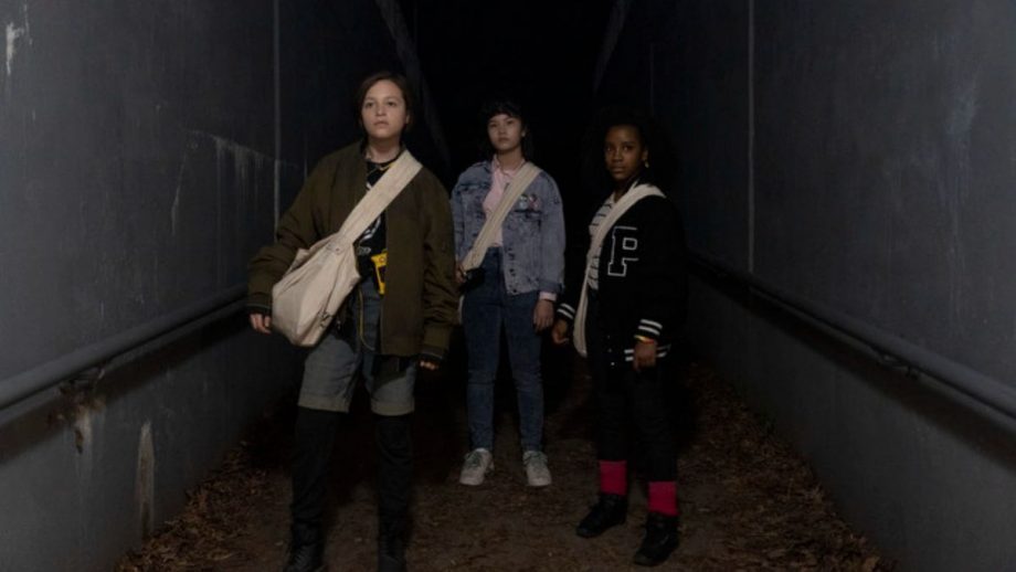 PAPER GIRLS Reveals First Photos and Release Date - Nerdist