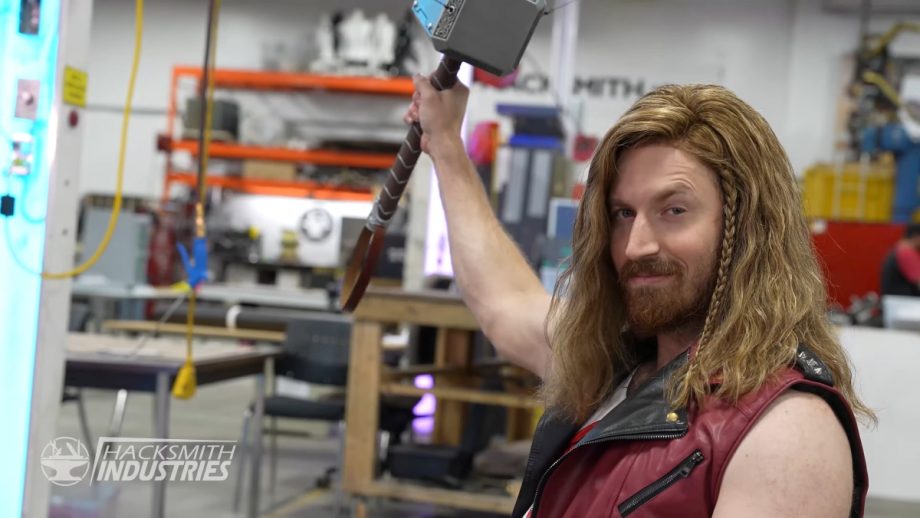 Los ingenieros construyen una forma de convocar a Mjolnir IRL