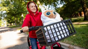 This E.T. Build-A-Bear Will Make Your Heart Glow - Nerdist