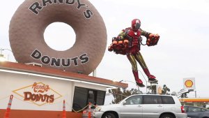 This IRON MAN Suit Actually Flies to You on Command - Nerdist