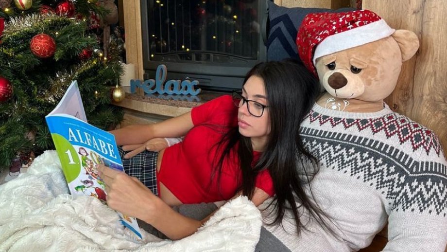 Snuggle Up With This Strange Human-Sized Stuffed Animal - Nerdist