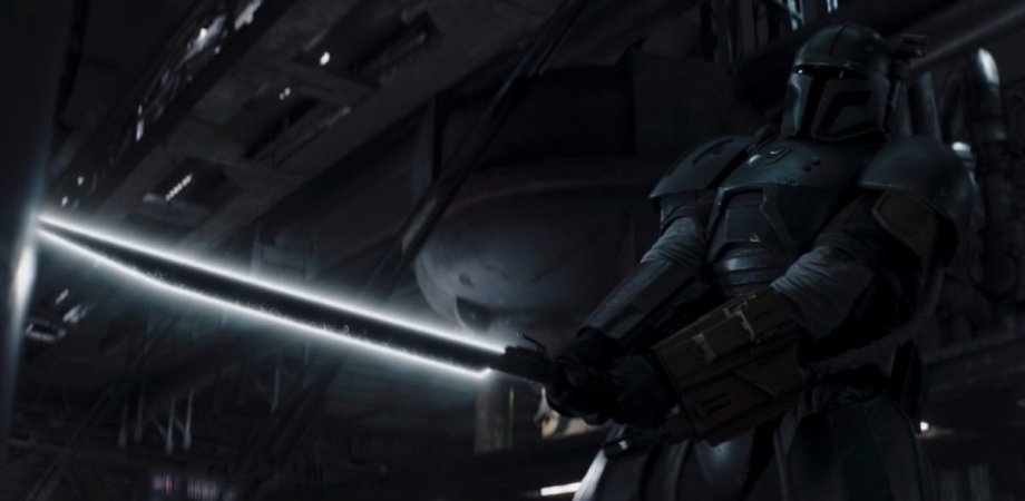THE MANDALORIAN Raised a Major Question About the Darksaber - Nerdist