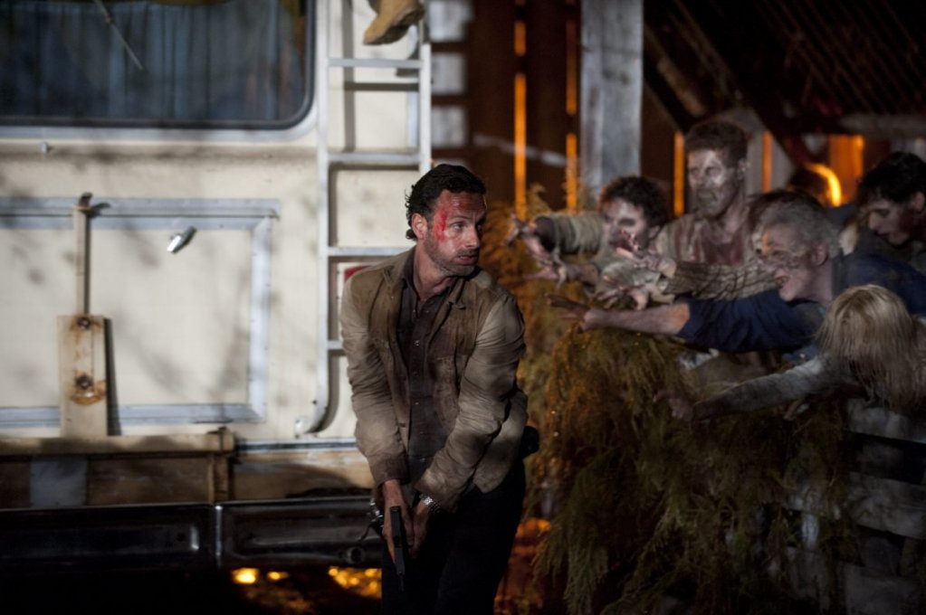 Is THE WALKING DEAD Scary? Here Are Its 7 Scariest Episodes to Help You ...