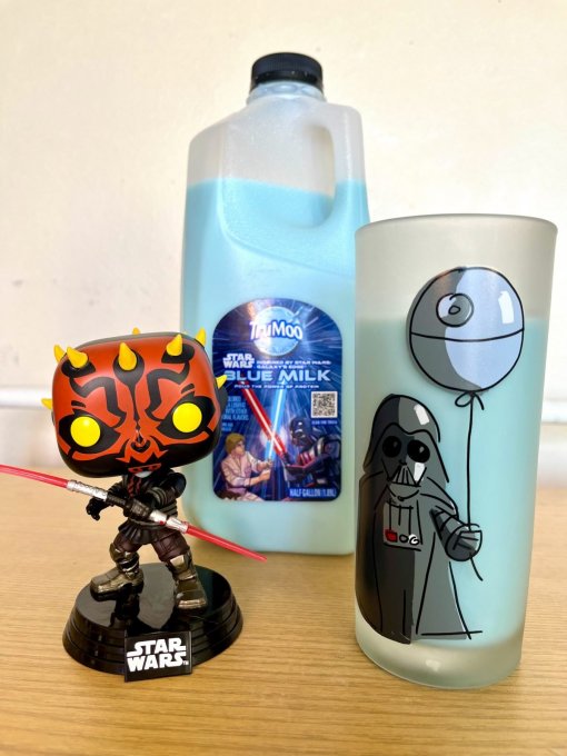 What Does STAR WARS Blue Milk Taste Like? A Review of the Galactic ...