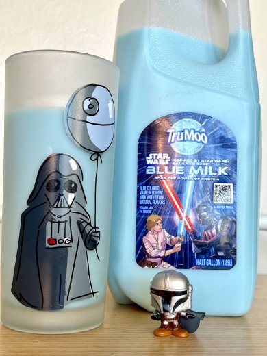 What Does STAR WARS Blue Milk Taste Like? A Review of the Galactic ...