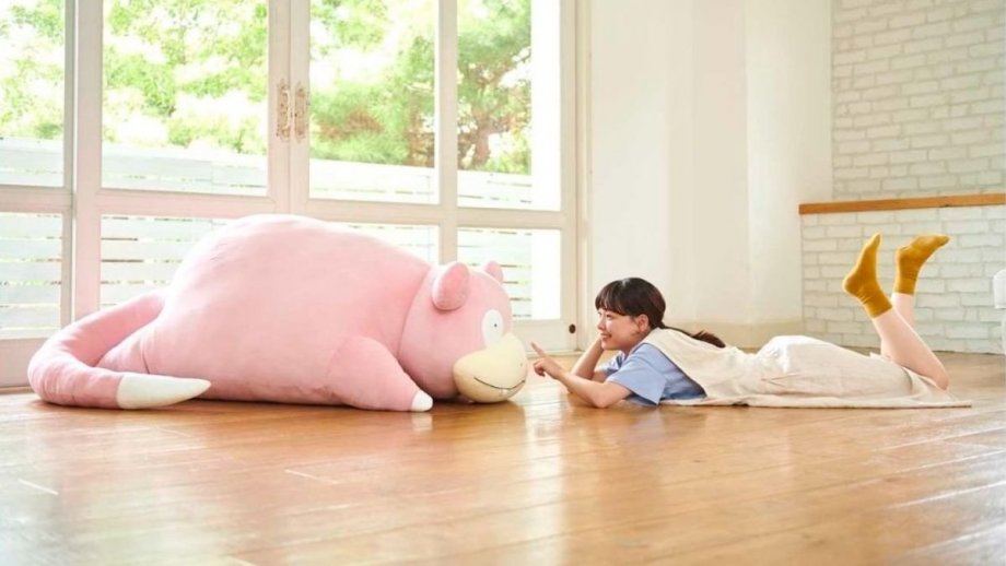 This $450 Slowpoke POKÉMON Plush Is 5 Feet Long - Nerdist