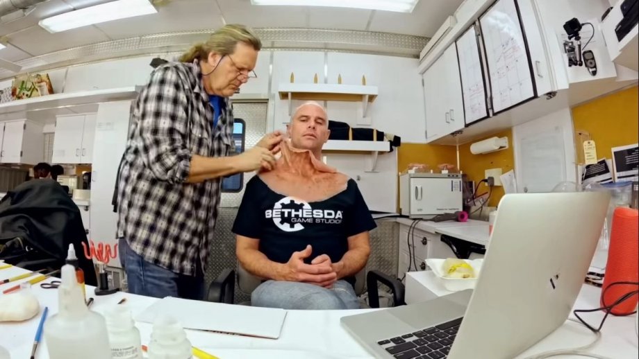 Watch Walton Goggins Transform Into FALLOUT's The Ghoul - Nerdist