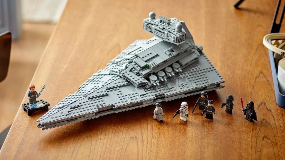 LEGO's New Imperial Star Destroyer Set Features a Cal Kestis Minifigure ...