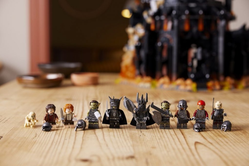 LEGO's New LORD OF THE RINGS: BARAD-DÛR Set Invites You on a Journey to ...