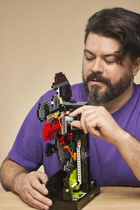 New SUPER MARIO WORLD: Mario & Yoshi LEGO Set Is a Nostalgic 2D Build ...