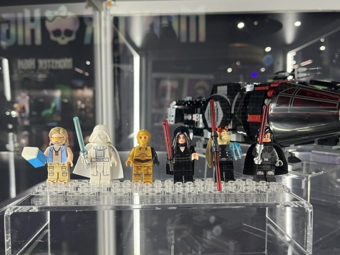 Which Sets Is LEGO Showcasing at SDCC 2024? Take a Closer Look with Us ...