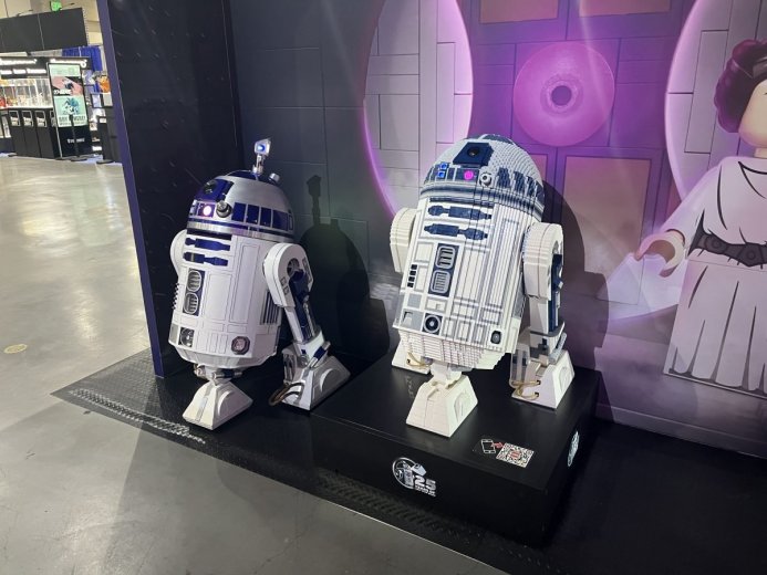 LEGO Brings Life-Size R2D2 and Jedi Vader STAR WARS Models to SDCC 2024 Booth - Nerdist