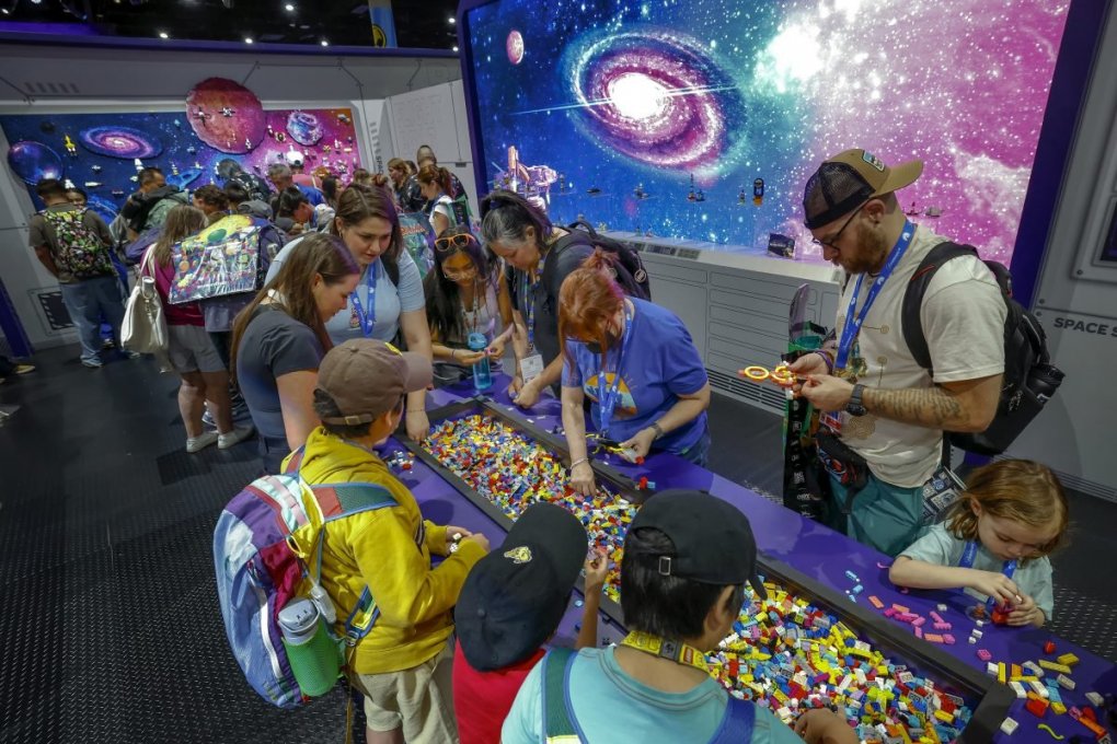 Build Your Own LEGO Rocket Ship and Set It Into Orbit as Part of LEGO's ...