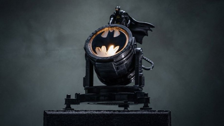 CASETiFy Celebrates BATMAN's 85th Anniversary With a Batmobile Phone ...