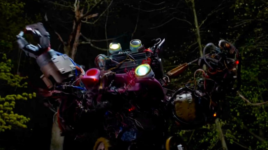 Y2K Delivers an Unadulterated Nostalgia Trip Full of Screams, Laughs ...