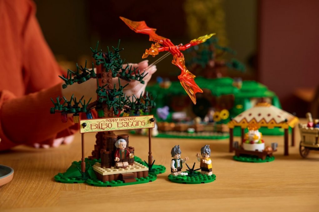 LEGO The Shire Set Joins Epic THE LORD OF THE RINGS Collection